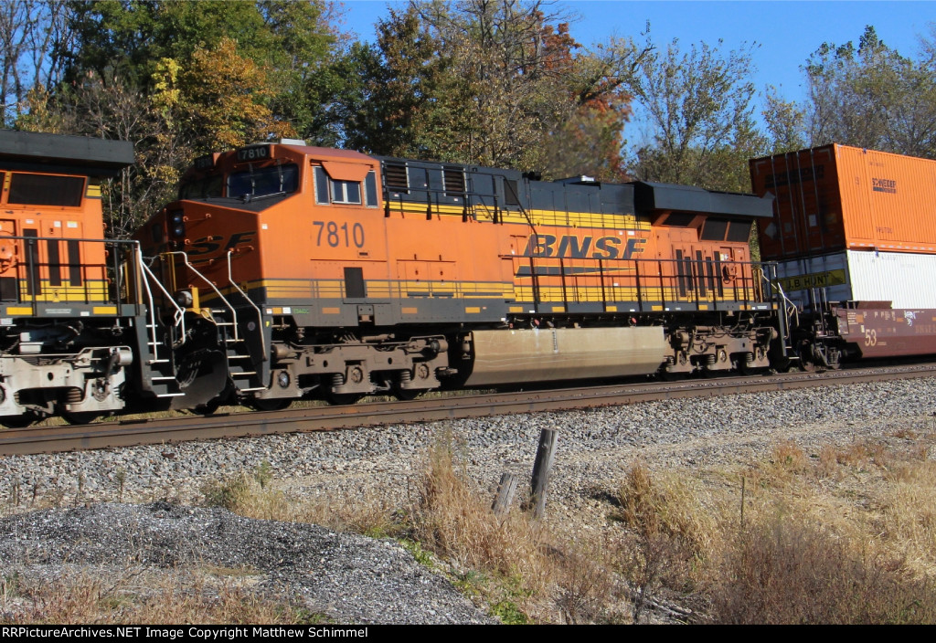BNSF 7810